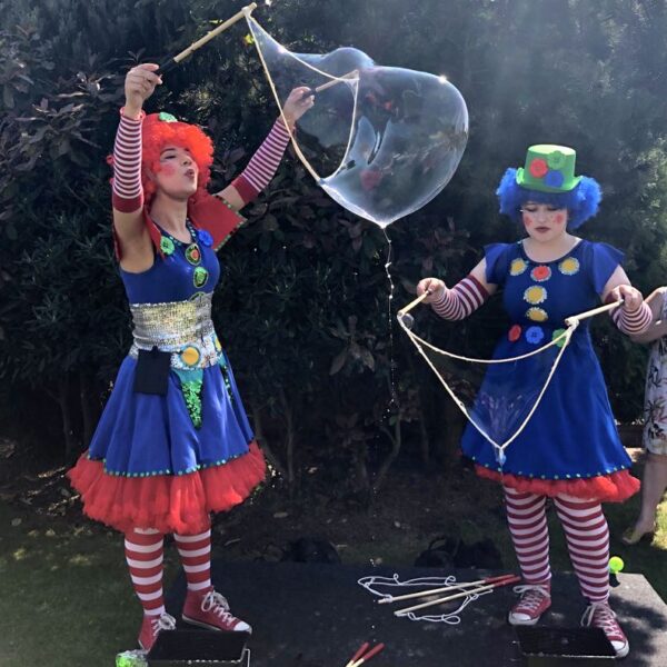 Clumsy Clown Bubble Performer - Call Now 07824516586